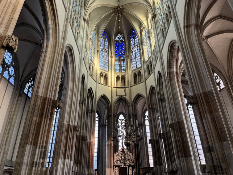 Nationale gebedsviering live op NPO2 vanuit Domkerk - Cvandaag.nl
