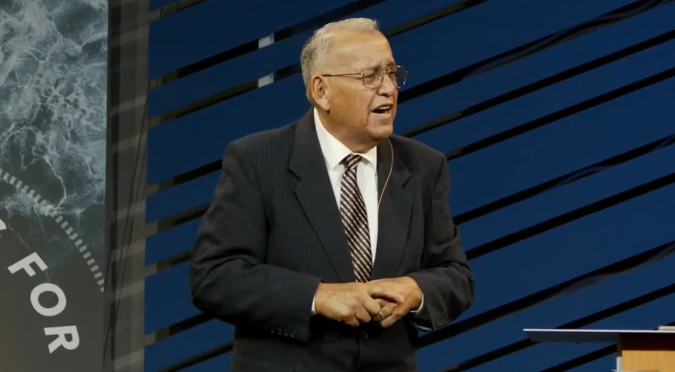 German Gastellum ging op 72-jarige leeftijd naar het zendingsveld ...