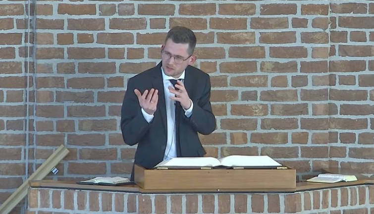 Hersteld hervormd Tholen verwelkomt nieuwe dominee: A. den Hartog ...