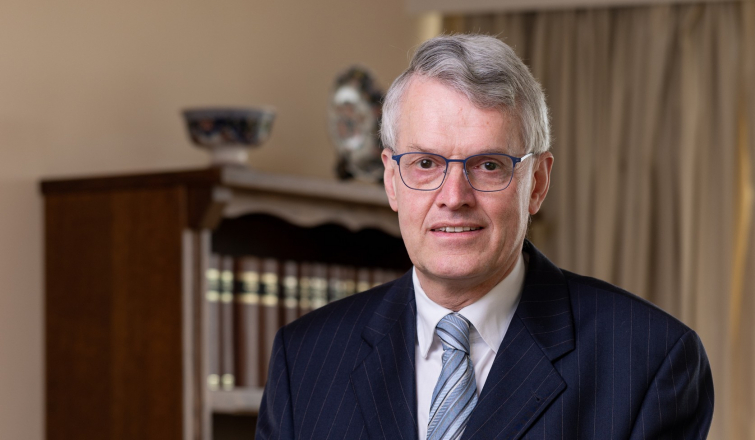 Hoe was de Heilige Geest werkzaam in het Oude Testament? Prof. dr. Paul ...