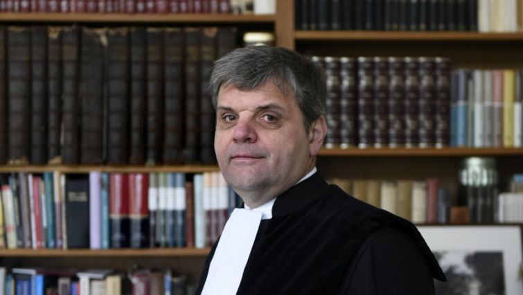 Ds. K. H. Bogerd legt Romeinenbrief uit tijdens Zomer Bijbellezingen ...
