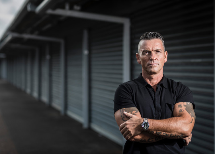 Johan Toet leerde zijn vrouw Brenda kennen in een seksclub. - Cvandaag.nl