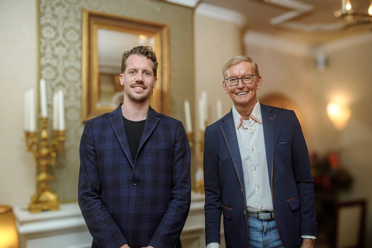 Wereldkampioen powerboatracen Jan-Cees Korteland zondag te gast bij ...
