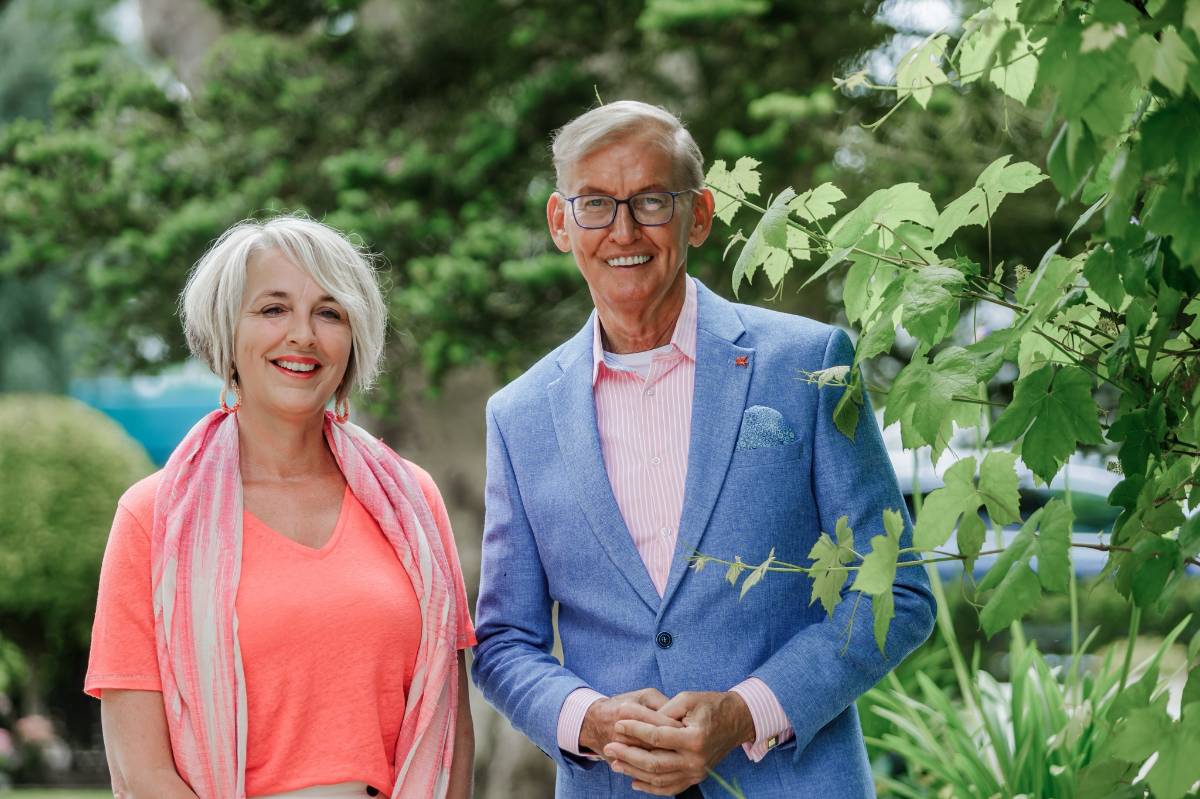 Komende zondag is auteur en coach Lize Roest in Hour of Power te zien ...