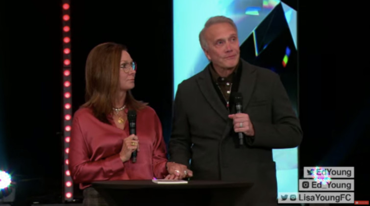 Pastors Ed en Lisa Young verliezen 34-jarige dochter - Cvandaag.nl