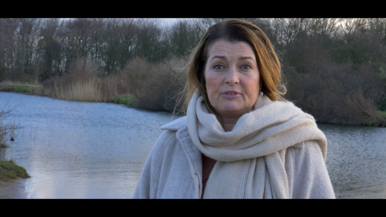 Tijdens een slapeloze nacht verschijnt God aan Samantha: “Ik wist dat ...