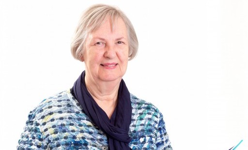 Dicky Boelman schreef in vijftien maanden de hele Bijbel over - Cvandaag.nl