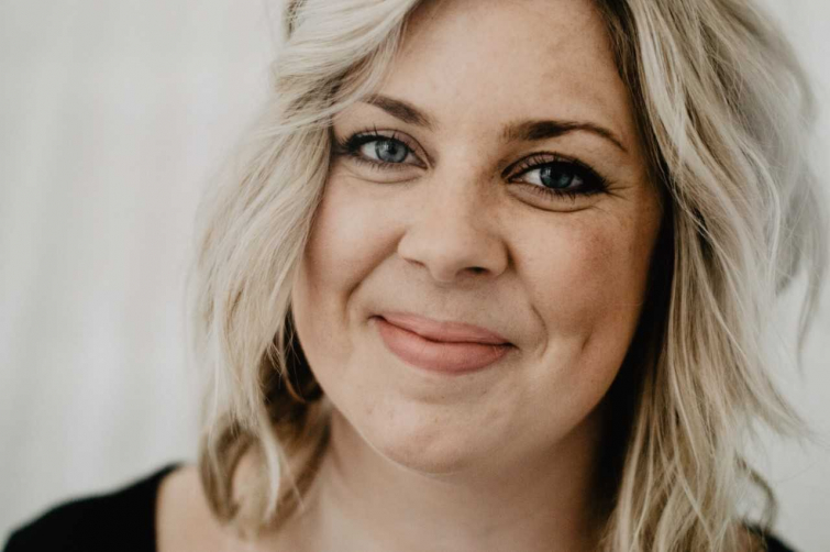 Helena Maria geeft concert over kracht en kwetsbaarheid - cvandaag.nl