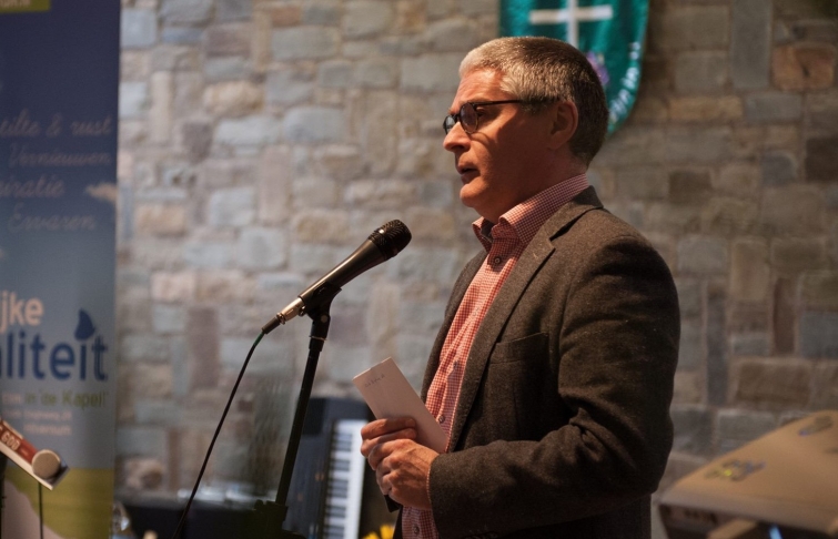 De Rover: "Haal je identiteit niet uit familierelaties, maar uit God ...