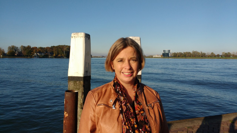 Annet geeft cursussen over de gaven van de Heilige Geest - Cvandaag.nl